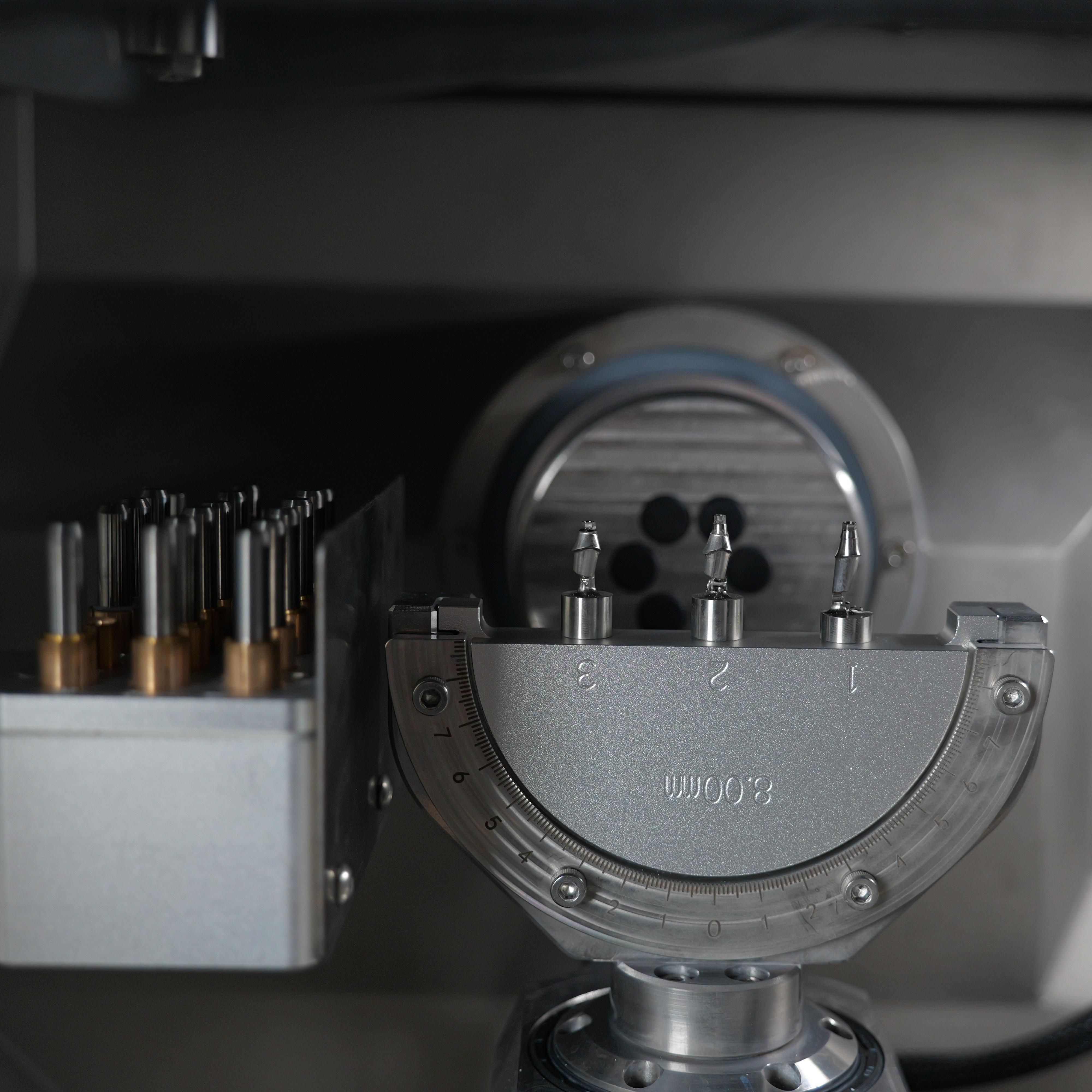 Yucera Medical 5-Axis CAD/CAM Milling Machine for Precision Cutting and ...